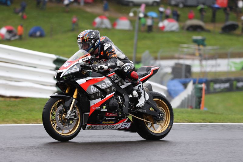 Tim Neave emerged quickest in a wet FP1 this morning as he clocked a ...